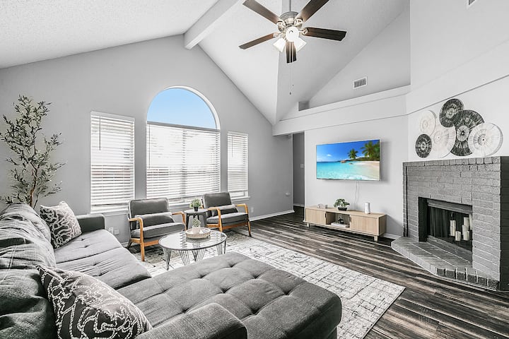 Welcome To Frisco, Tx! Pets Allowed! Central - Frisco, TX