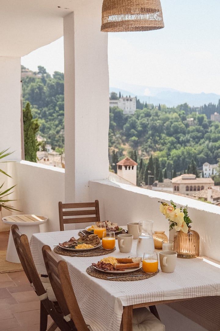 Magical Alhambra Views - Granada
