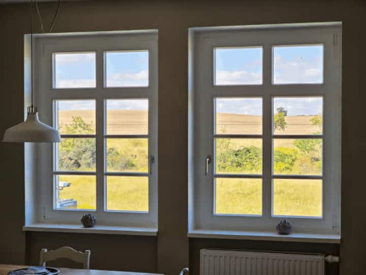 Gleis 4 Im Alten Bahnhof – Blick üBer Felder - Burg Stargard