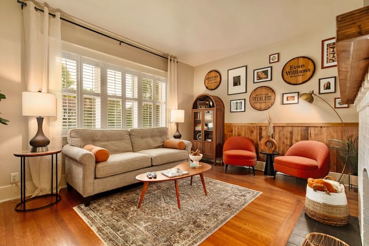 Convenient & Cozy! Close 2 It All In Louisville! - Louisville, KY