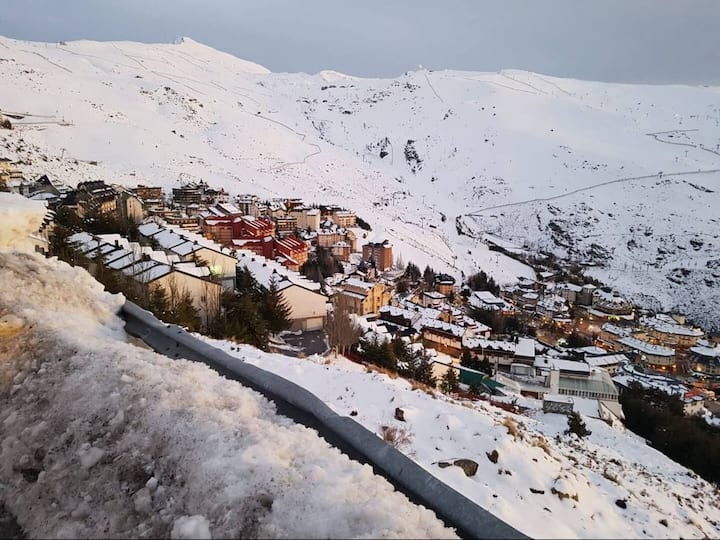 Sierra Nevada Casa Adosada A  Pie De Pista De Ski - Sierra Nevada