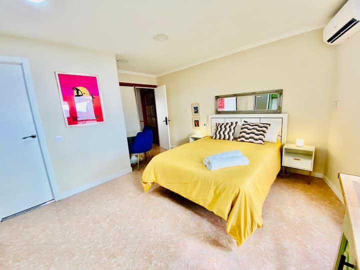 Habitación Con Terraza Y Baño Privado En Alicante - Alicante