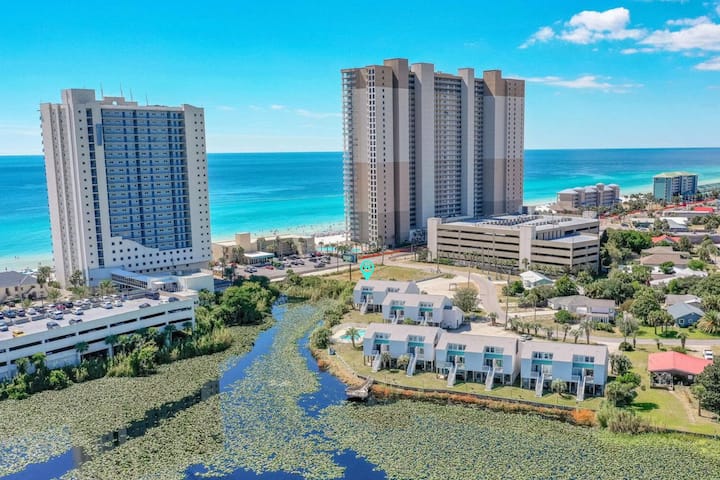 2/2 Sleeps 8 - 1 Mile To Pier Park & Frank Brown. - Panama City Beach, FL