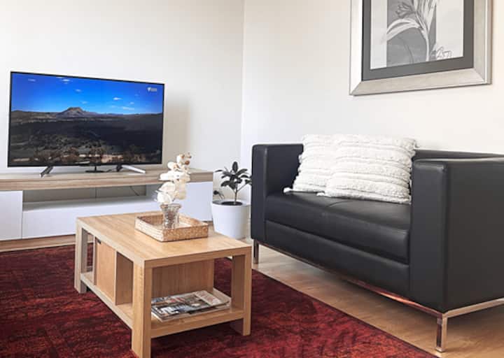 Peaceful 2br Apt, Bushland Views - Ryde