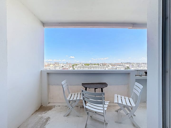 Spacieux Et Vue Panoramique à 500m Gare Part Dieu - Décines-Charpieu