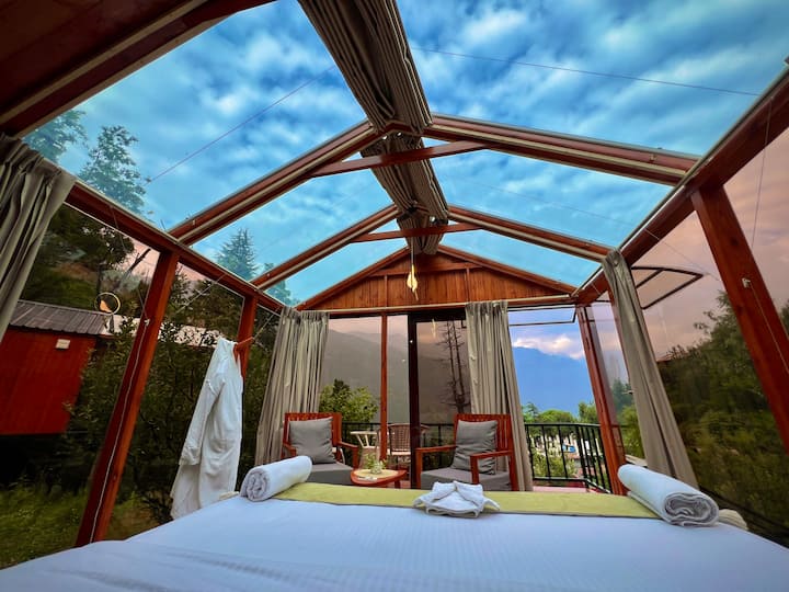 Luxury Glass Cabin And Restaurant In Apple Orchard - Manali
