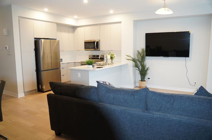 Lovely Room - Beautiful Ambience - Gatineau