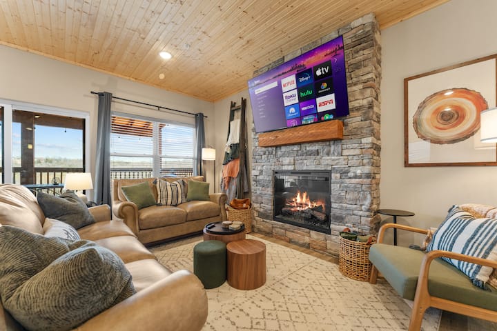 Spacious 5br Near Sdc - Hot Tub & Game Room - Branson, MO