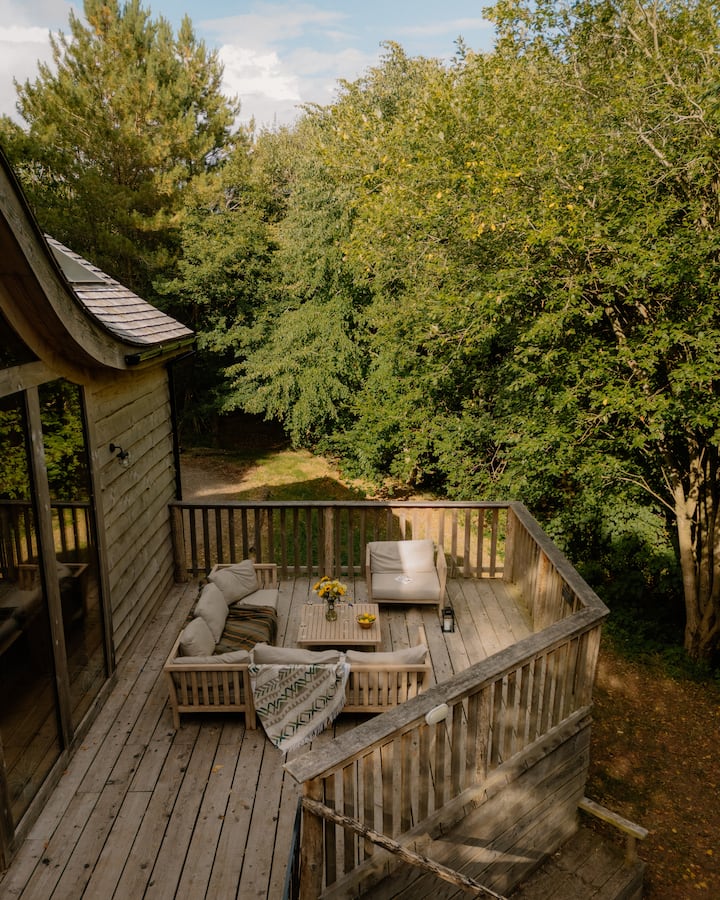 4 Bedroom Treehouse  W/deck, Pizza Oven & Bbq - Herefordshire