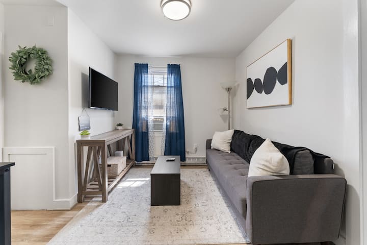 Coffee Shop Apartment-walking Distance To Vre - Fredericksburg, VA