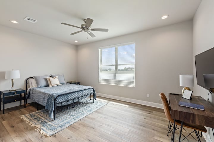 Townhome | Central & Safe | Sports Complex 201 - Lake Peigneur, LA