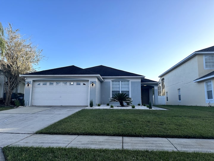 Beautiful Pool Family House 4/2 In Kissimmee - Kissimmee