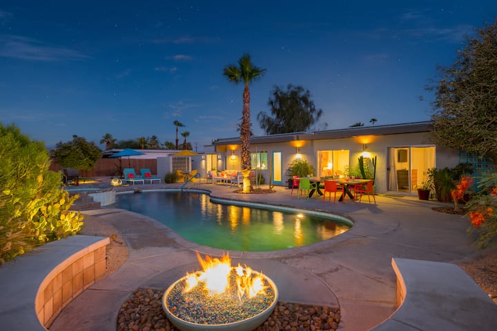 Amazing Family Playroom! Pool, Hot Tub, Fire Pit - Palm Springs