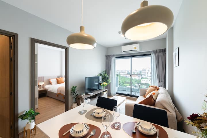 Astra Sky River, Luxury Apartment, Top Pool - Chiang Mai