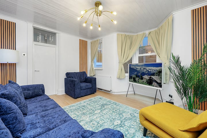 Longstay-the Panel / 8 Bed / 5 Bedroom - Chingford