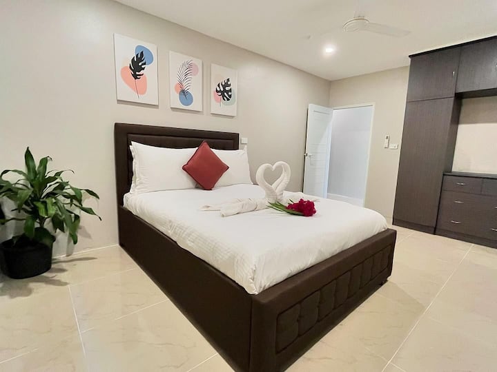 Blue Opal 2br Apt, Great Location - Fiji