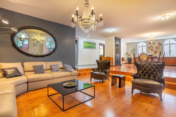 Casa Ventura: Billiard, Game Room, Gym & Parking - Mexico City