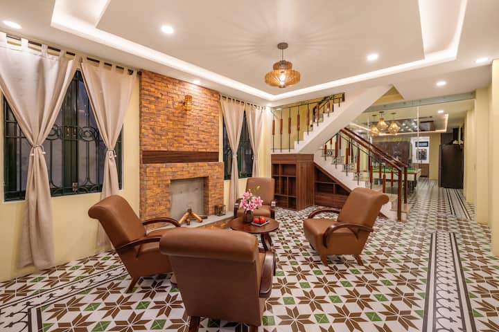 Goldland Villa 9' Walk To Beach - Da Nang