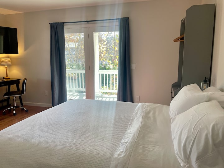 Garden Room - Burlington, VT