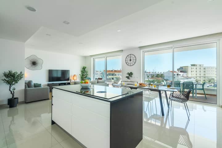 The Heart Of Lagos, Adega Luxury - Lagos