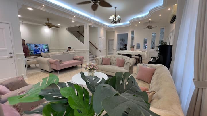 Kemensah Cottage Homestay With Swim Pool - Hulu Langat