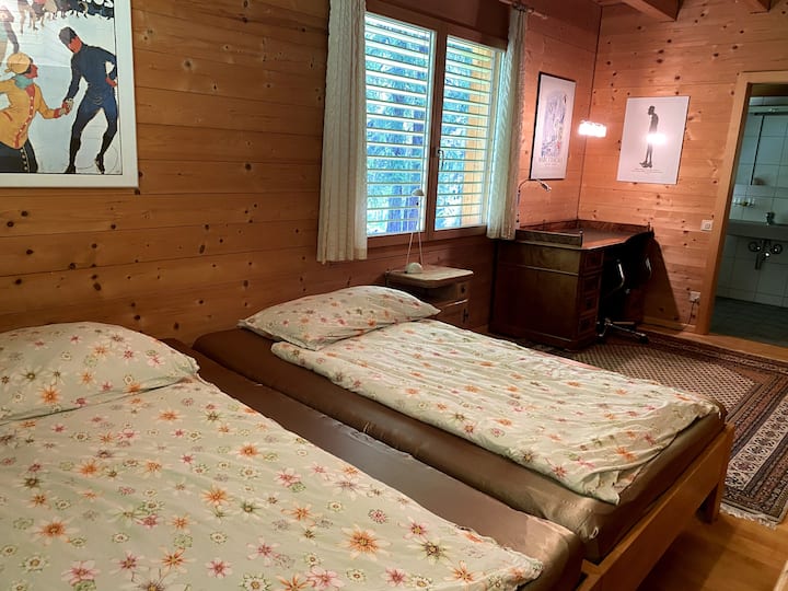 Schönes Arvenzimmer Am Waldrand - Davos