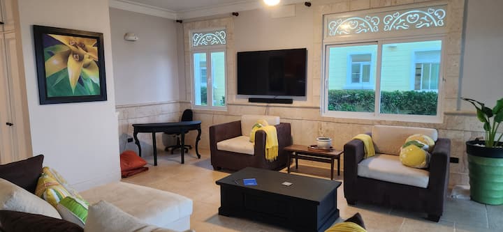 Casa Limonada Beachfront Condo - Cabarete