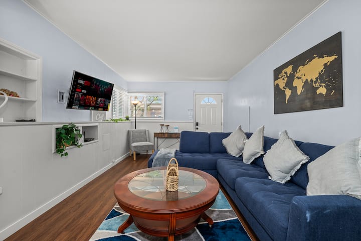 Modern Escape | Zoo, Gaslamp & Beach Close - San Diego