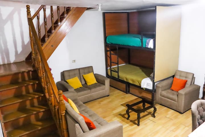 Alojamiento Completo En San Pedro - クスコ