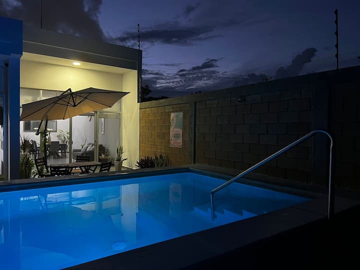 Casa Nueva Con Alberca Privada - Cancún