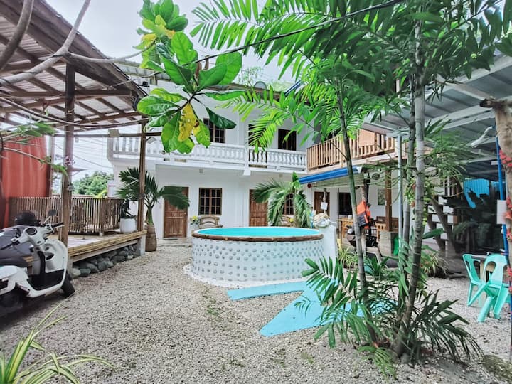 A Hostel Near Beaches&airport. - Panglao