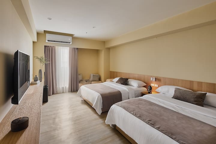 3 Brown House 台北車站30秒 臺北 4人房 Taipei Main Station - Taipei