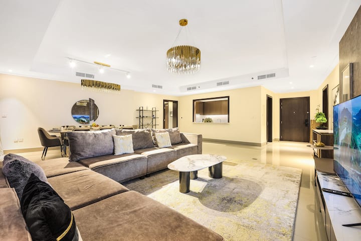 First Class | 4br | Burj Khalifa View | Modern Gem - Dubai