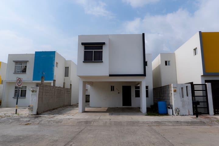 Casa Familiar Y Empresas Cercas De Playa Miramar - Ciudad Madero