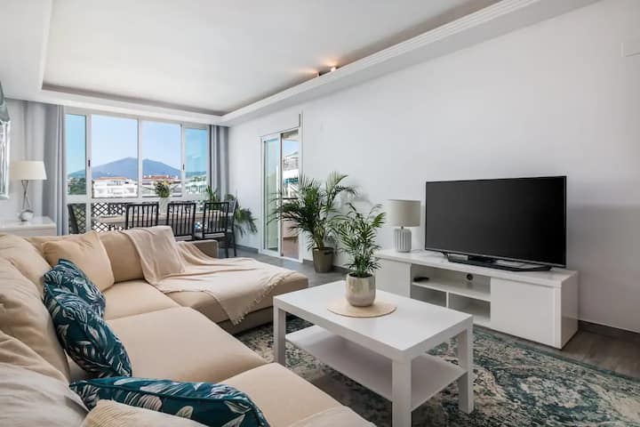 Duplex Apartment In Puerto Banus - Costa del Sol