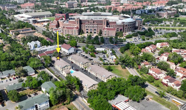 Kickoff Condo Park Free Walk To Stadium! Fsu Kingb - Tallahassee, FL