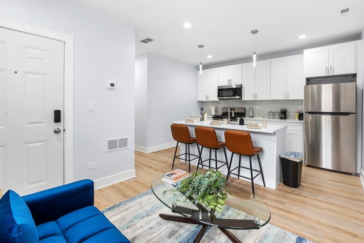 Modern Stylish 1br, Free Parking, Prime Location" - West Elsdon - Chicago
