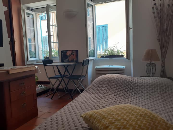 Studio Au Centre Historique  5mn à Pied Du Palais - Cannes