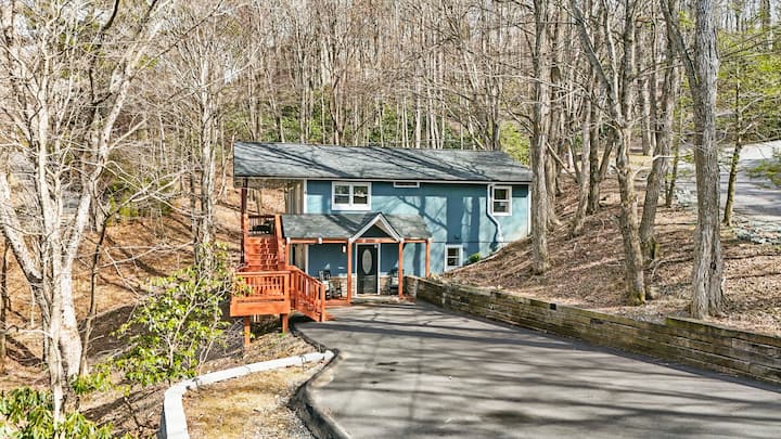 Bluebird Sky In Blowing Rock - Blowing Rock, NC