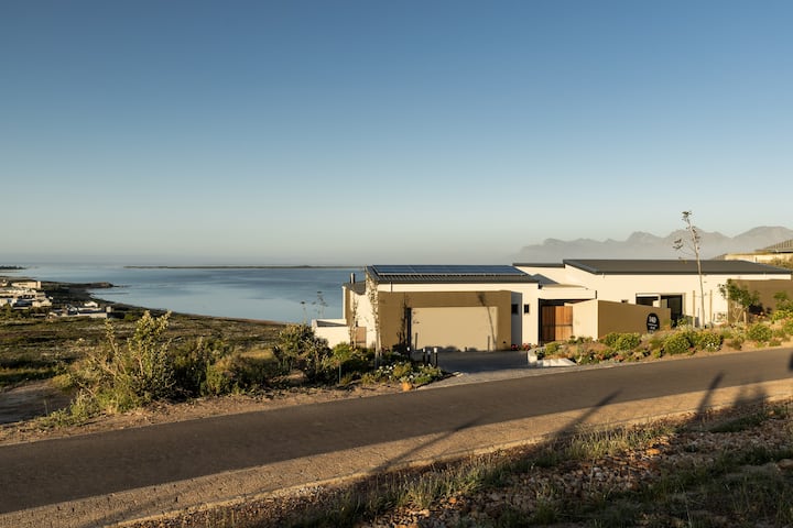 Water,luxury, Nature, Walks,king Beds - Onrus