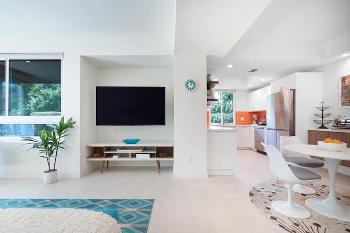 La Palme 2br/2ba Modern Ps Condo, Pools/spa/tennis - Palm Springs, CA