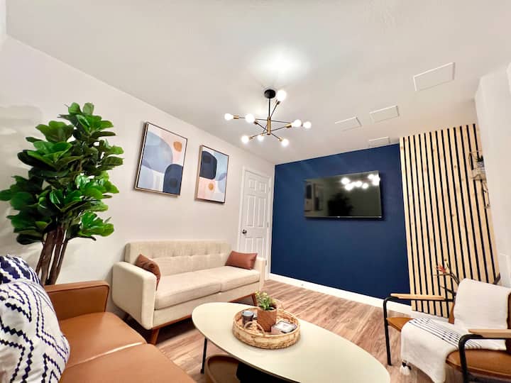 6br/5ba Huge House With *Hot Tub* - Colorado