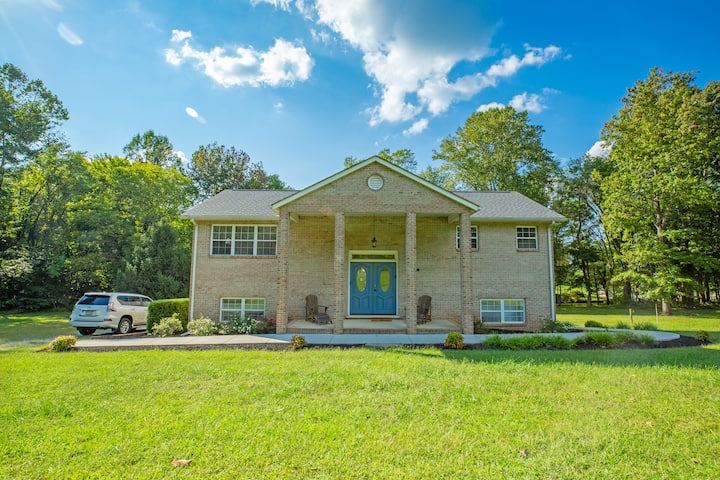 Hangout Haven - Lake Anna, VA