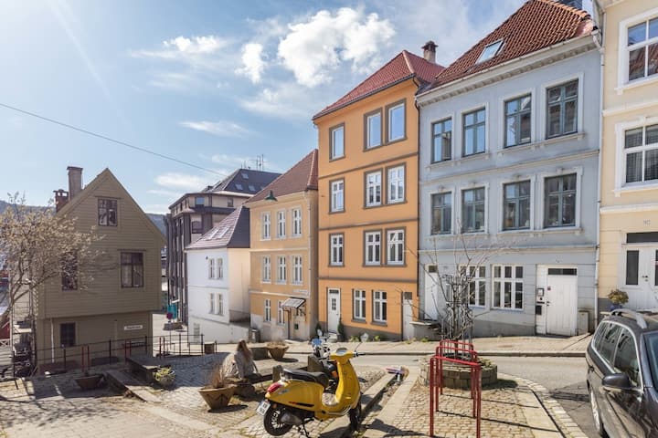 Sjarmerende Bygårdsleilighet - Bergen, Noruega