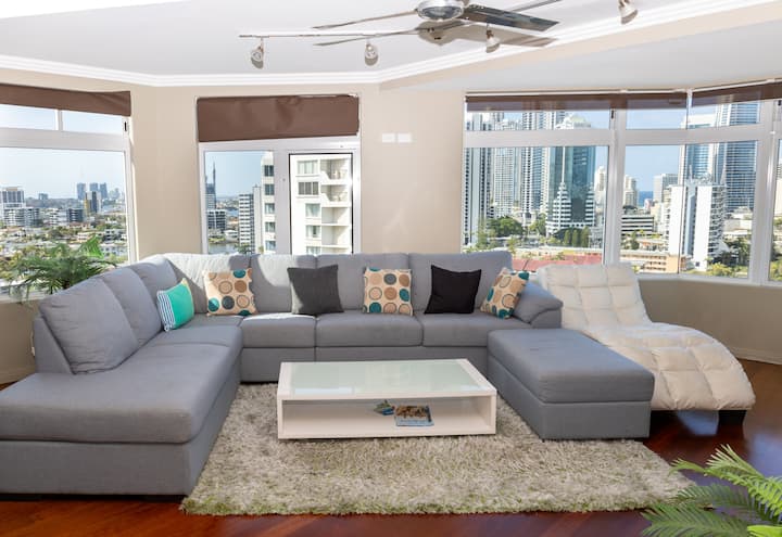 "Penthouse Luxury: Gold Coast" - Surfers Paradise