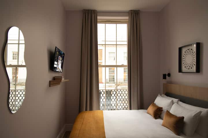 Bright Room In Kensington Olympia Area - Fulham