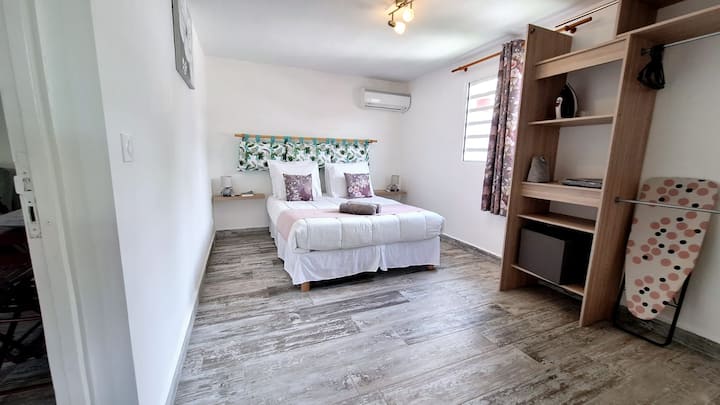 Fleurs De Canne : T2 Avec Piscine - Guadeloupe