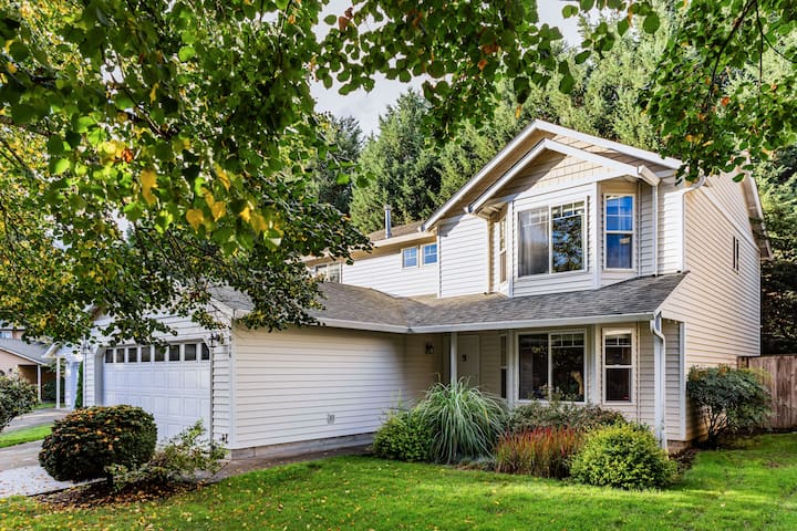 Waterfront Park-hot Tub W/bbq-bathtub+w/d-yoga Mat - Vancouver, WA