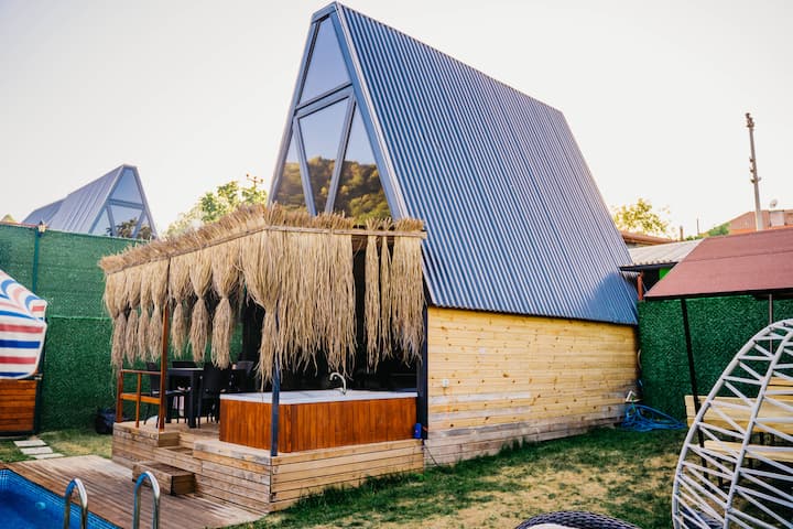 Magic-1 Isıtmalı Havuz Jakuzi Geniş Bahçe - Sapanca