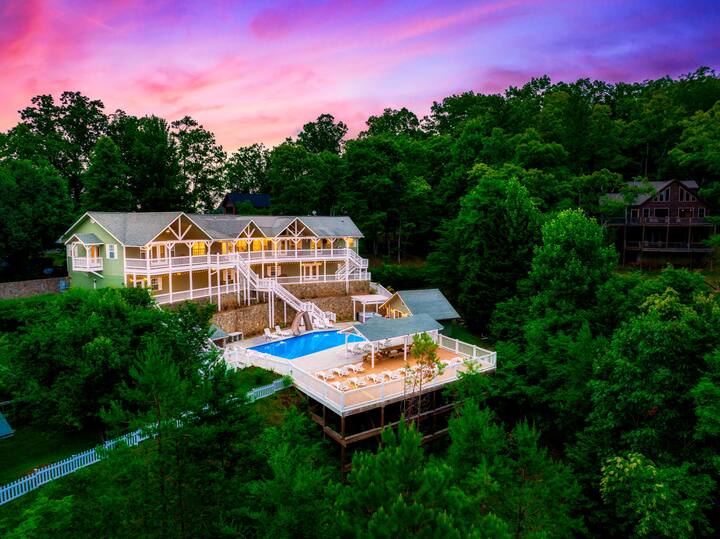 Private Mountain Resort: Sleeps 26! Views Pool Spa - 블루 리지
